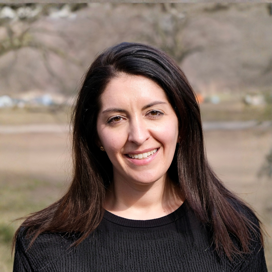 Courtney Carson - rani